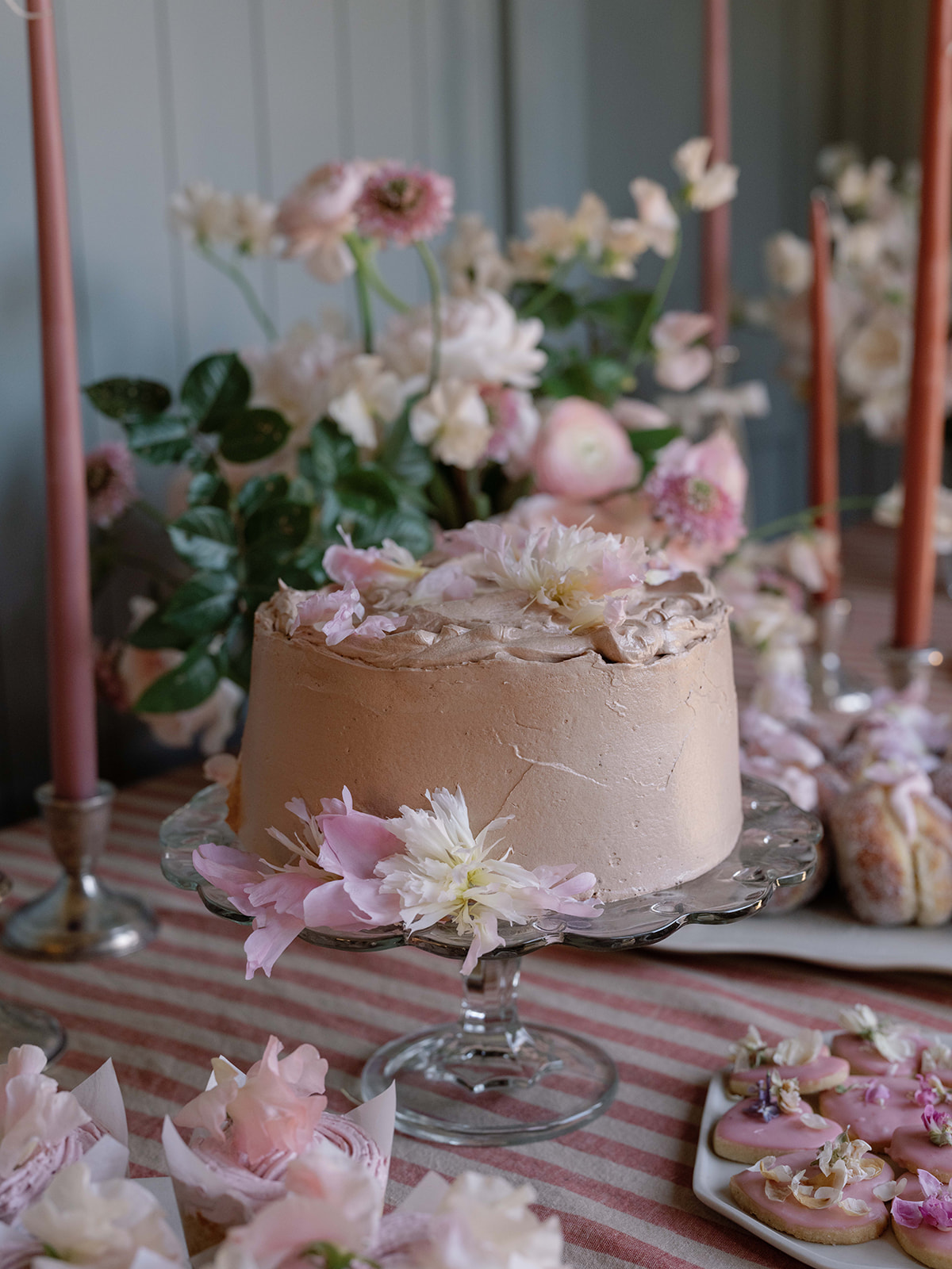 Chocolate Cassis Cake - Coco et sel